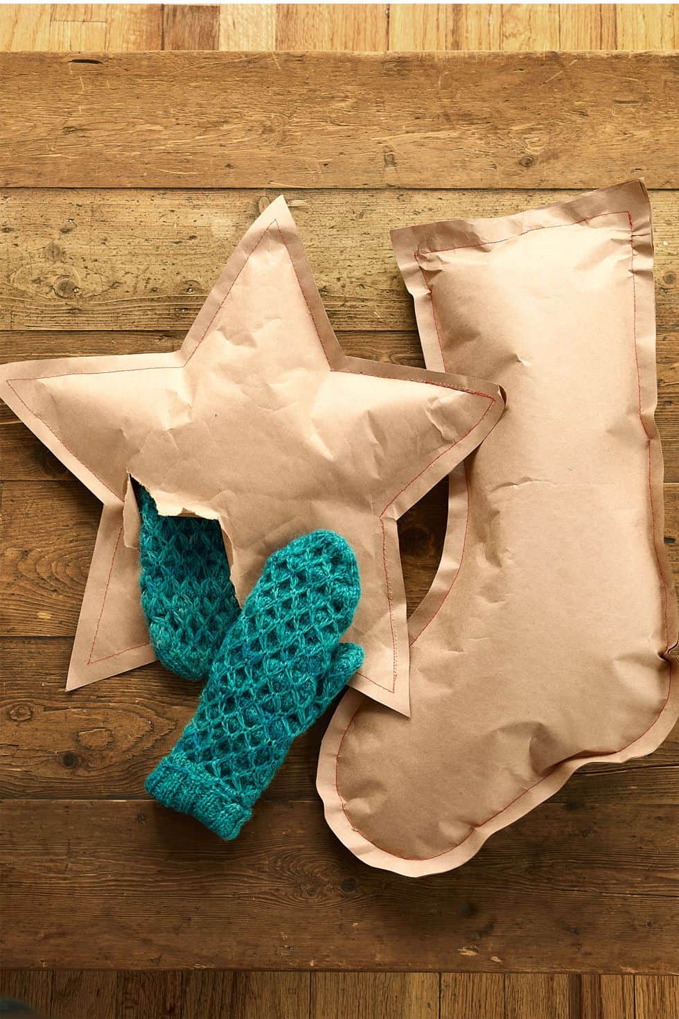 25 Minimalist Christmas Gift Wrapping Ideas » Lady Decluttered
