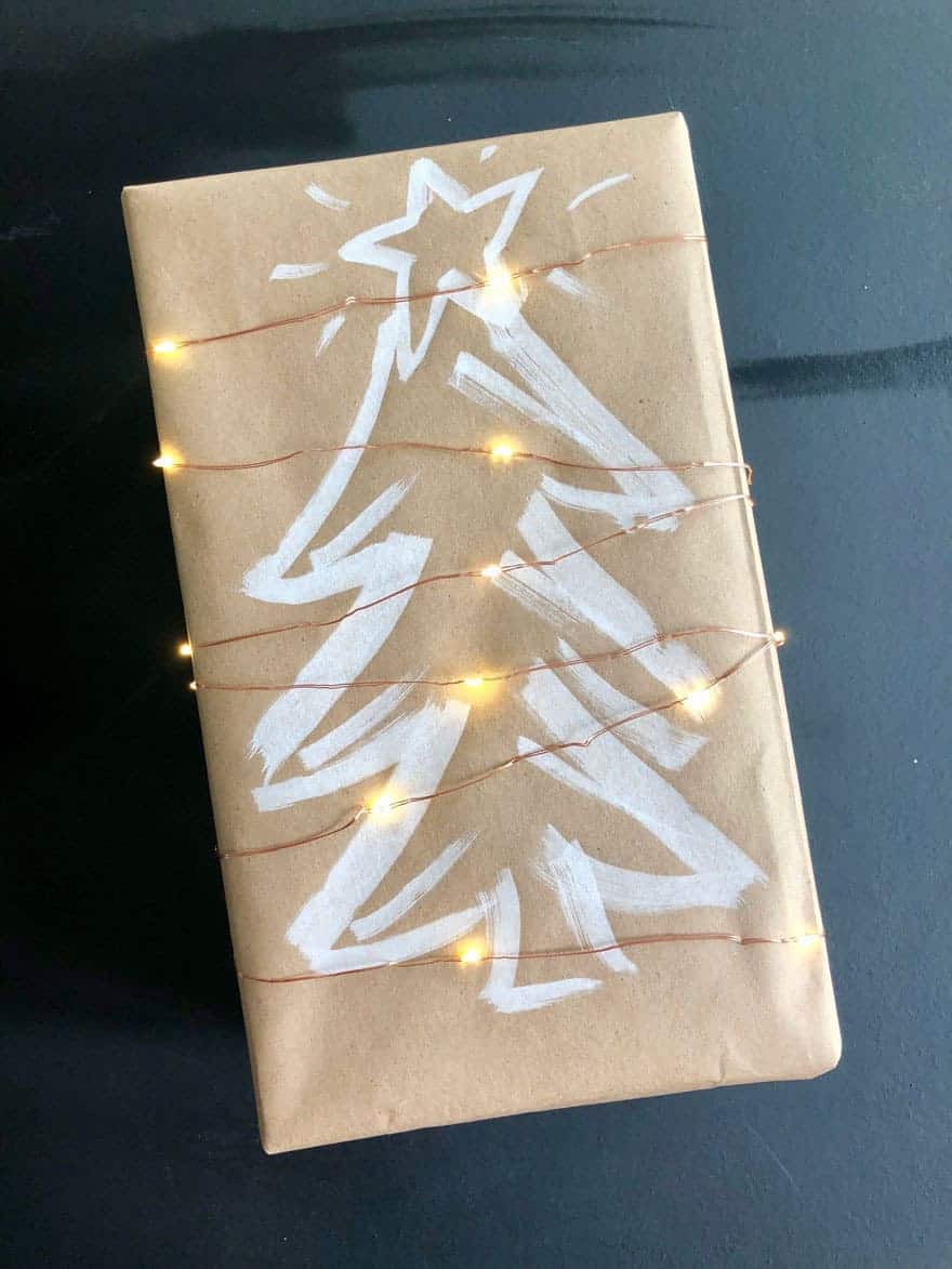 25 Minimalist Christmas Gift Wrapping Ideas » Lady Decluttered