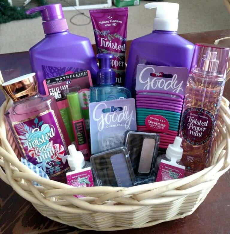 80 Homemade Christmas Gift Baskets » Lady Decluttered