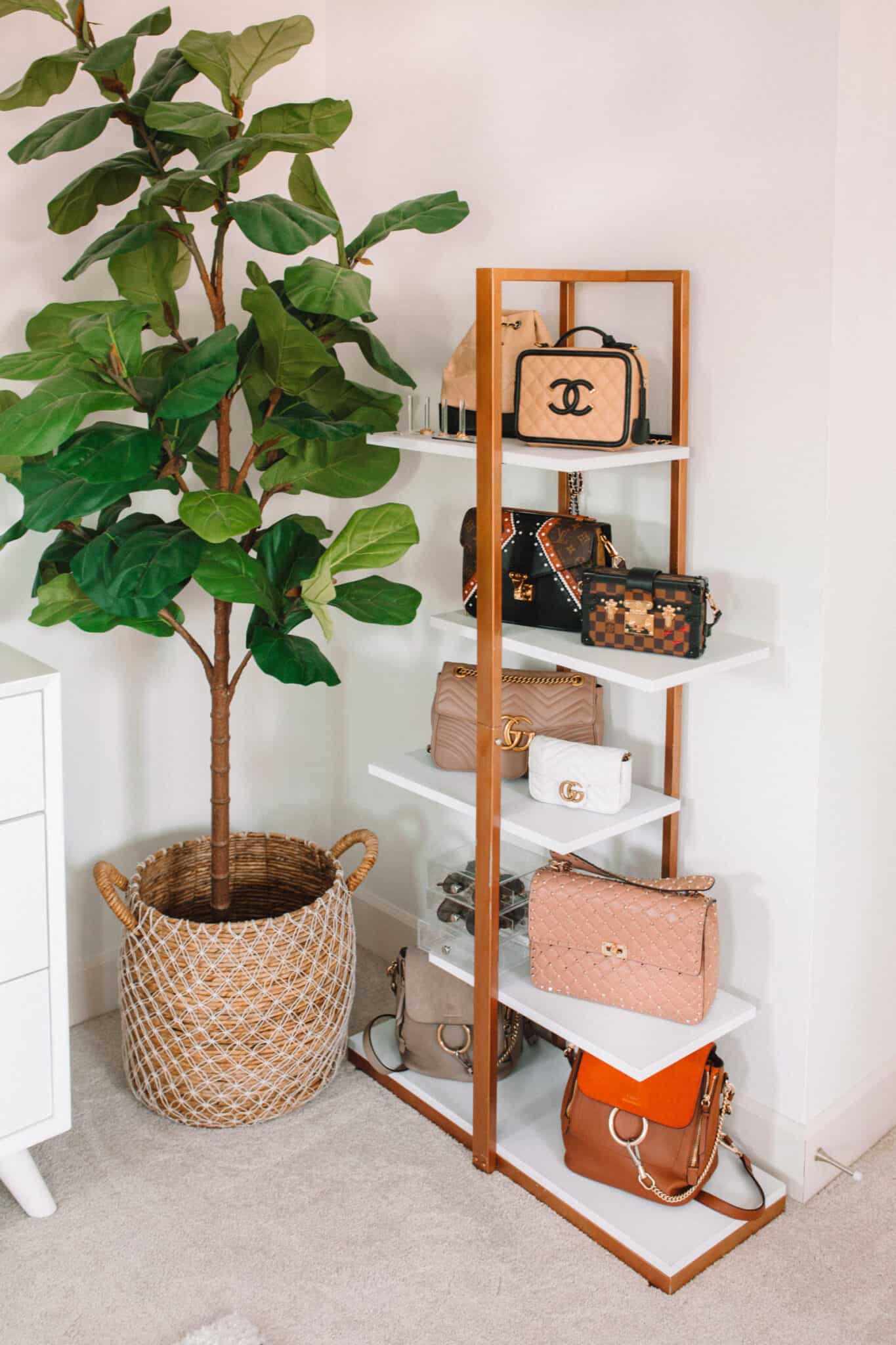 30 Amazing Purse Organization Ideas » Lady Decluttered