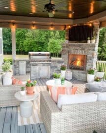 40 Gorgeous Patio Decorating Ideas » Lady Decluttered