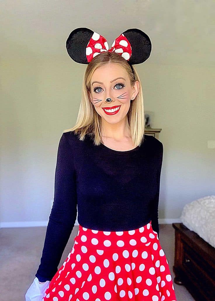 28 Amazing Minimalist Halloween Costumes » Lady Decluttered