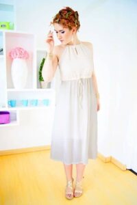 28 Amazing Minimalist Halloween Costumes » Lady Decluttered