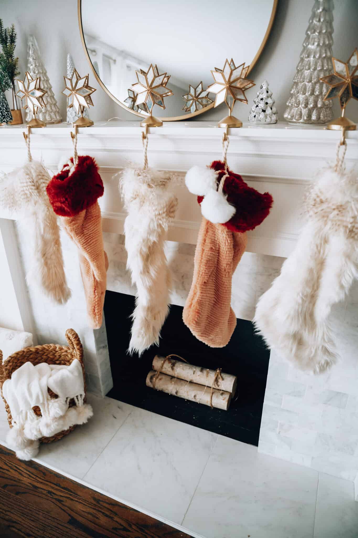 31 Bohemian Christmas Decor Ideas » Lady Decluttered