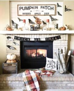 31 Spooky Halloween Fireplace Mantels » Lady Decluttered