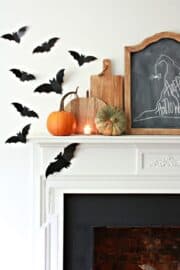 31 Spooky Halloween Fireplace Mantels » Lady Decluttered