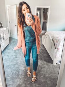 20 Spring Outfit Ideas with Overalls » Lady Decluttered
