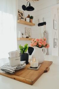 30 Rustic Spring Farmhouse Decor Ideas » Lady Decluttered