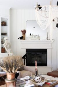 16 Stylish Halloween Coffee Table Decor Ideas » Lady Decluttered
