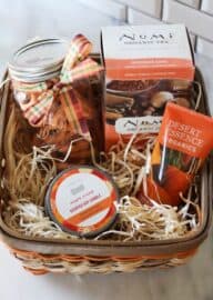 20 Creative DIY Fall Gift Basket Ideas » Lady Decluttered