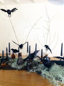 31 Chic Halloween Crow Decorating Ideas » Lady Decluttered