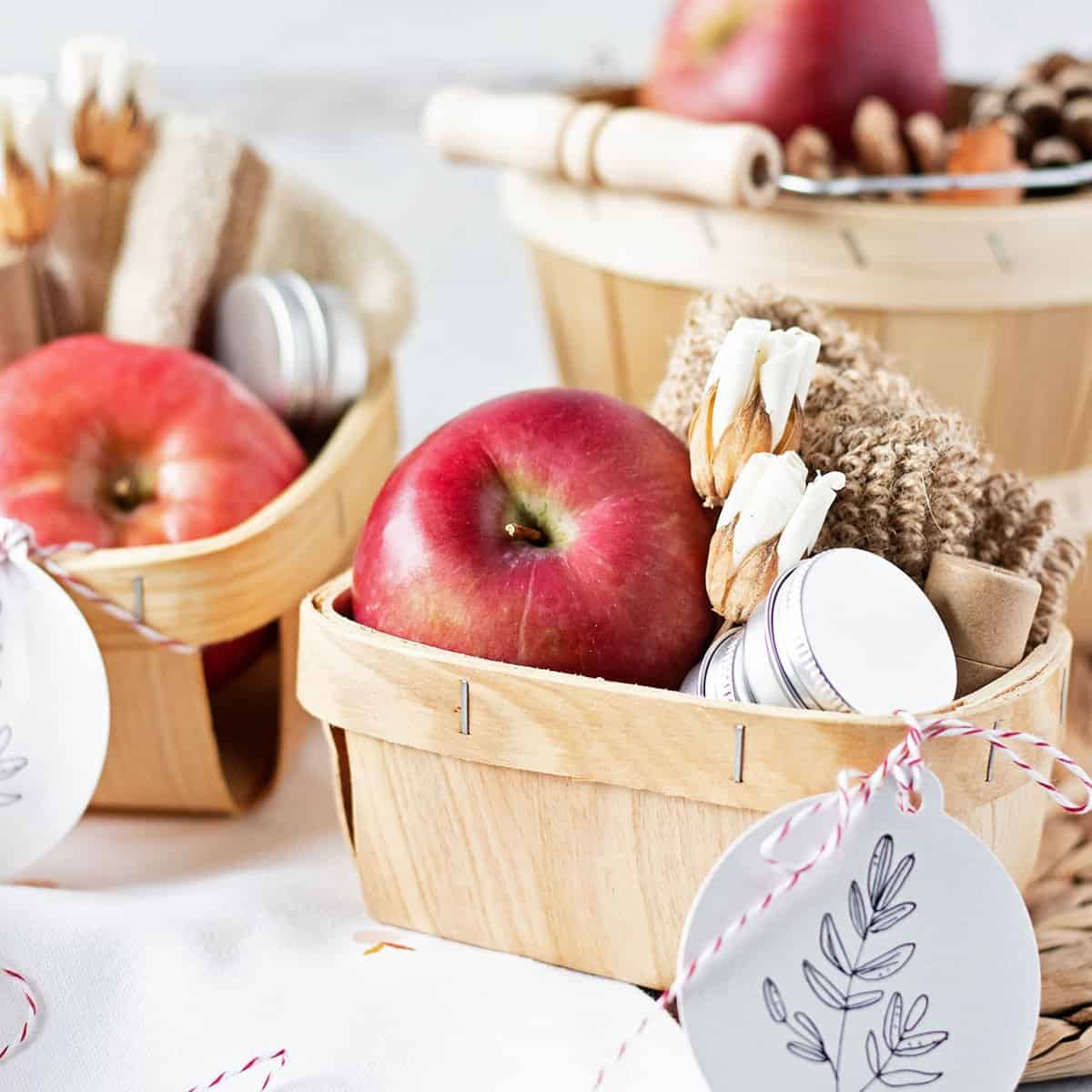 20 Creative DIY Fall Gift Basket Ideas » Lady Decluttered