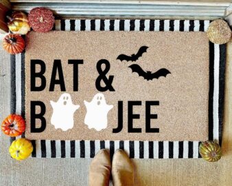 31 Easy DIY Halloween Door Mat Ideas » Lady Decluttered