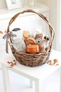 20 Creative DIY Fall Gift Basket Ideas » Lady Decluttered