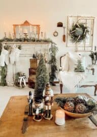 25 Rustic Christmas Home Decor Ideas » Lady Decluttered