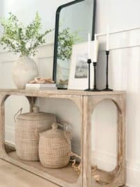 18 Transitional Home Entryway Decor Ideas » Lady Decluttered