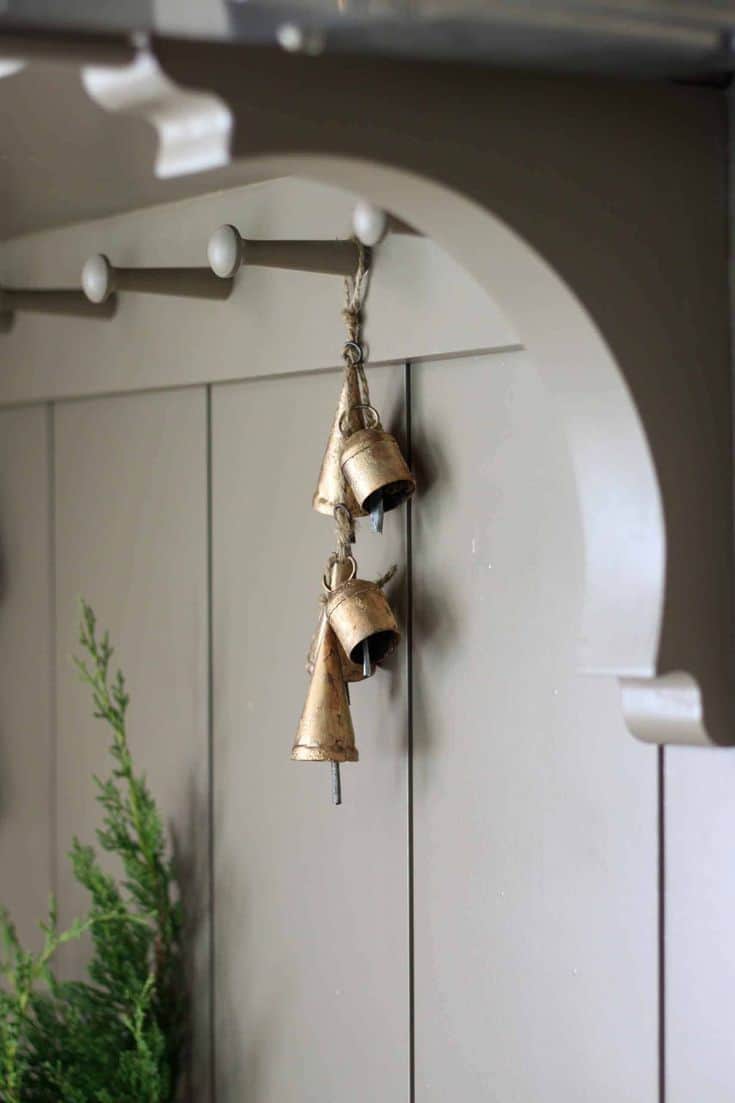 25 Chic Christmas Bell Home Decor Ideas » Lady Decluttered