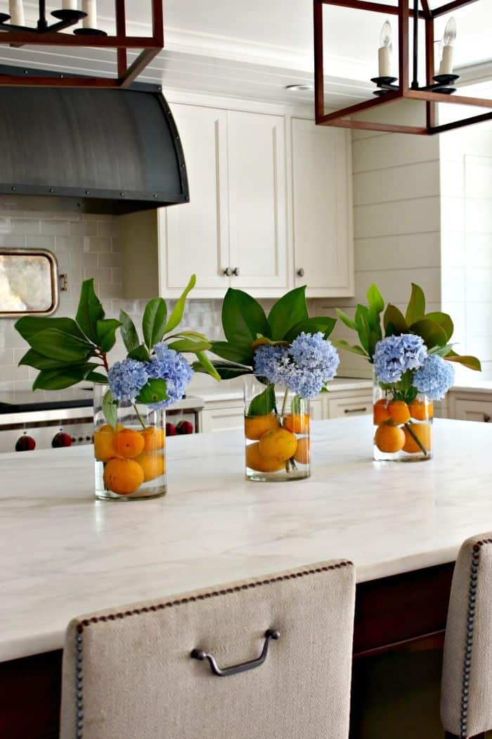 26 Summer Kitchen Decorating Ideas » Lady Decluttered