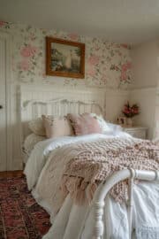 28 Cottage Core Bedroom Decor Ideas » Lady Decluttered