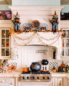20 Halloween Cottage Core Decor Ideas » Lady Decluttered