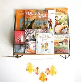 10 Fall Kids Bookshelf Decor Ideas » Lady Decluttered
