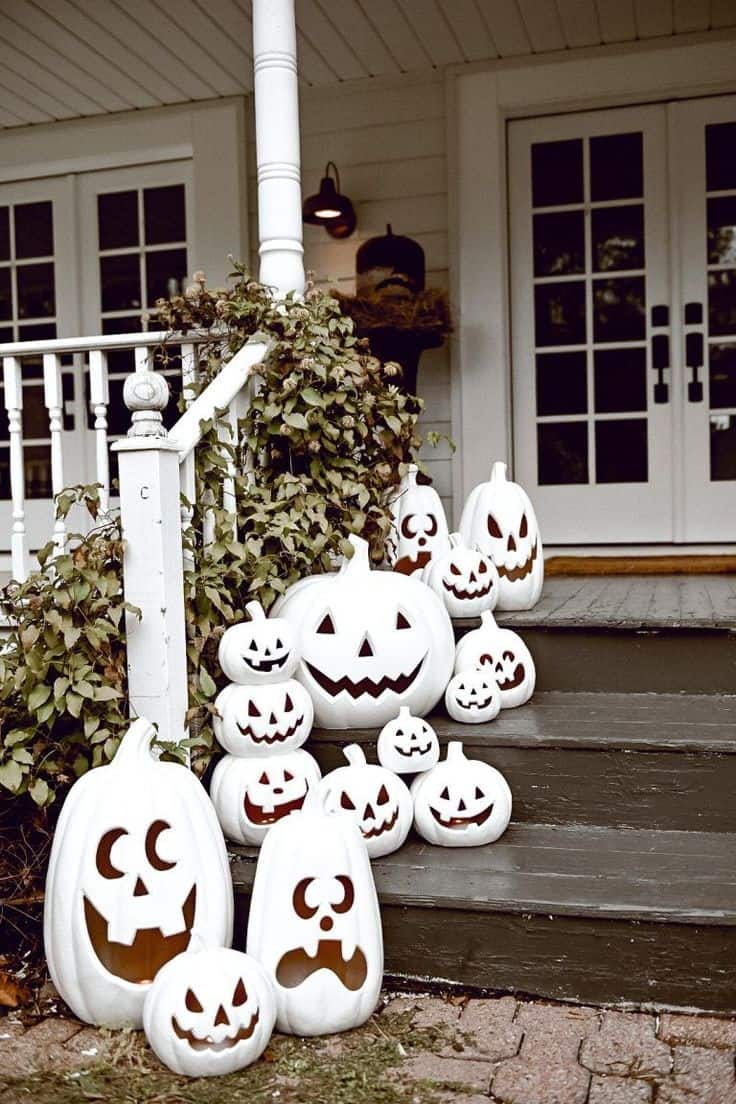 31 Aesthetic Halloween Decor Ideas » Lady Decluttered