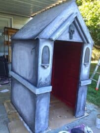 20 DIY Outdoor Halloween Cemetery Ideas » Lady Decluttered