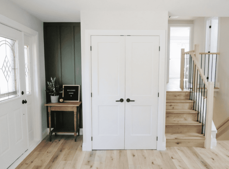 14 Green Home EntryWay Decor Ideas » Lady Decluttered