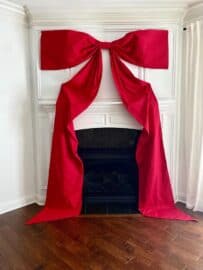 25 Christmas Bow Decorating Ideas » Lady Decluttered