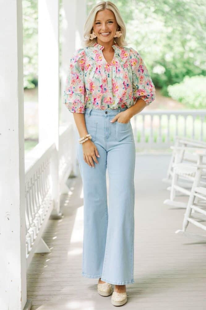 22 Floral Spring Outfit Ideas for Women » Lady Decluttered