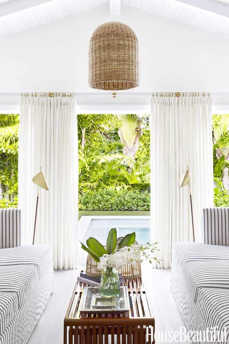 16 Tropical Living Room Decor Ideas » Lady Decluttered
