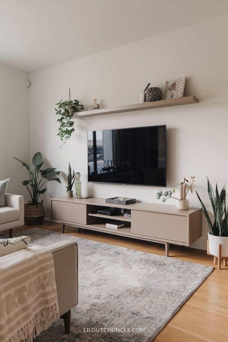 16 TV Wall Styling Ideas » Lady Decluttered