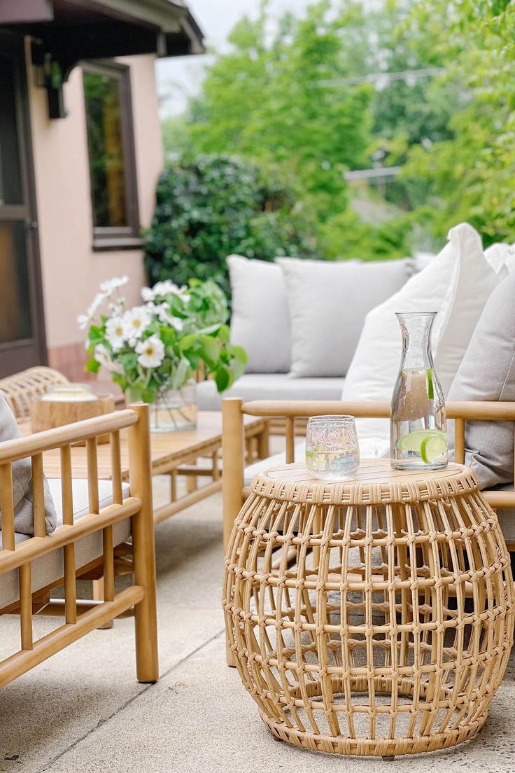 30 Beautiful Outdoor Summer Decor Ideas » Lady Decluttered