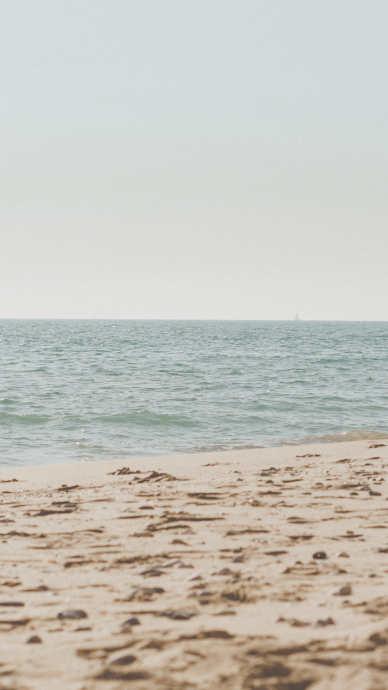 30 Neutral Beach Phone Wallpapers » Lady Decluttered