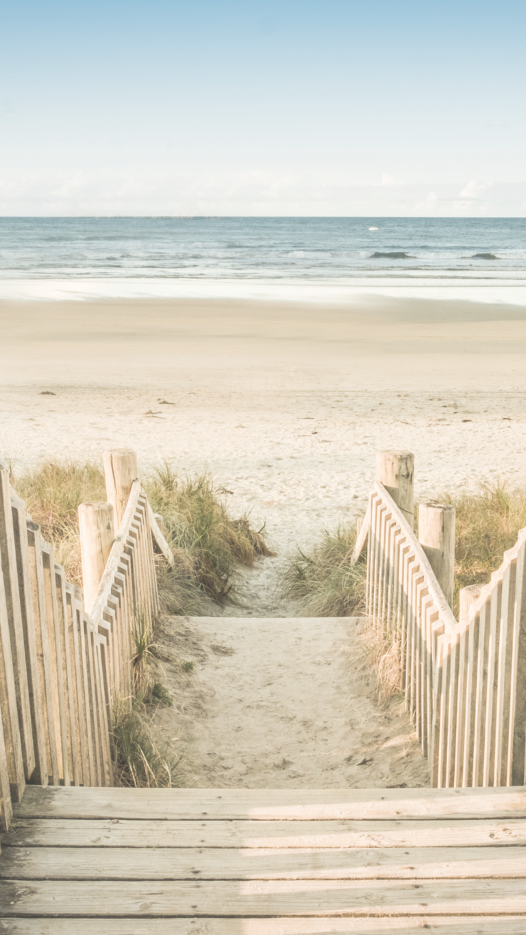 30 Neutral Beach Phone Wallpapers » Lady Decluttered
