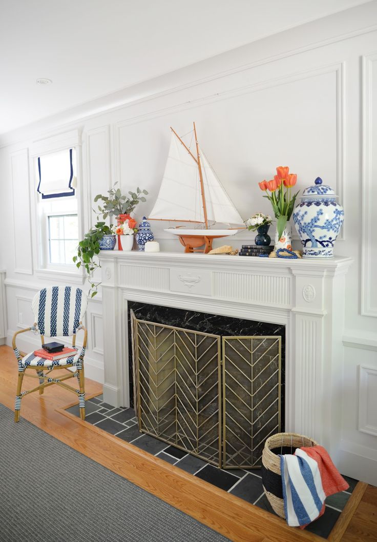 16 Summer Fireplace Mantel Decor Ideas » Lady Decluttered