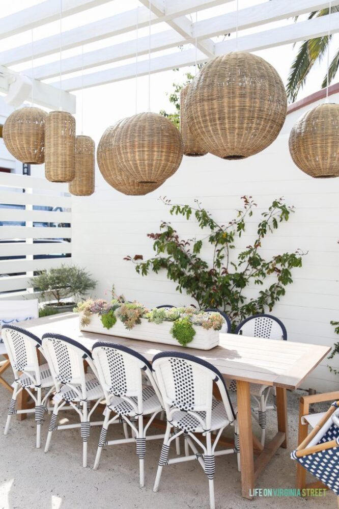 30 Beautiful Outdoor Summer Decor Ideas » Lady Decluttered