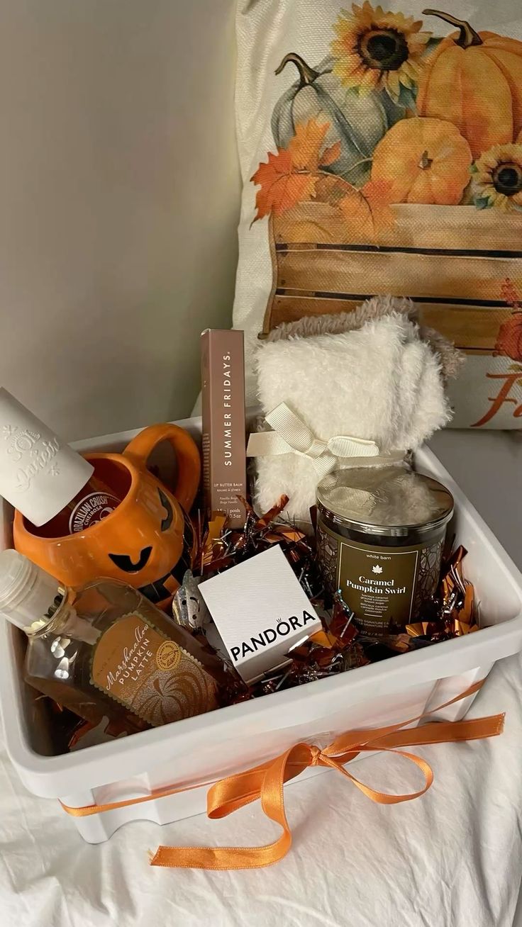 16 Boo Basket Ideas for Women » Lady Decluttered