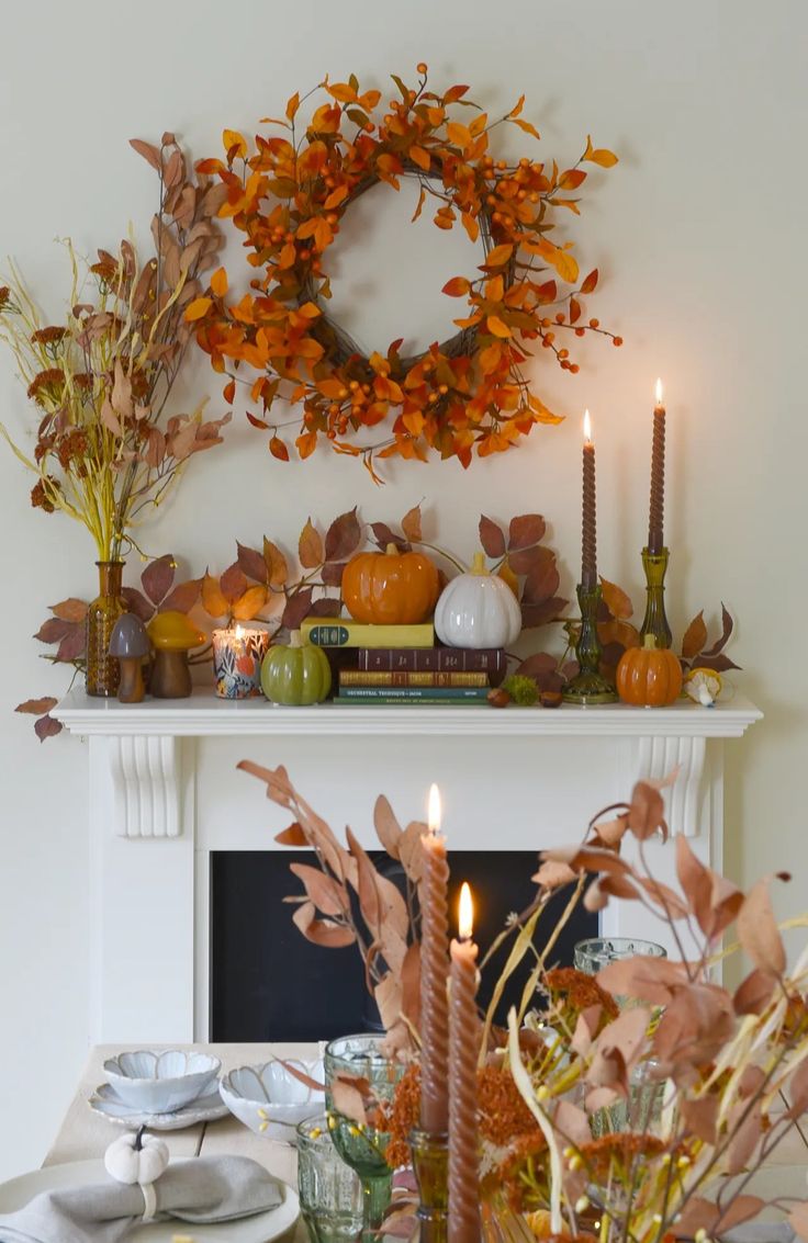 20 Thanksgiving Fireplace Mantel Decor Ideas » Lady Decluttered