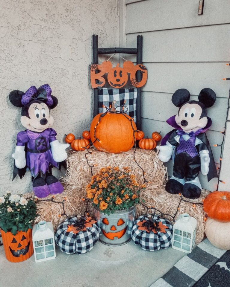 24 Disney Halloween Decor Ideas » Lady Decluttered
