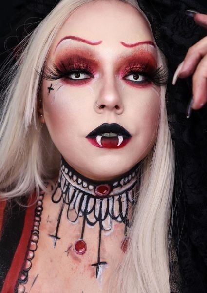 16 Halloween Vampire Makeup Ideas » Lady Decluttered
