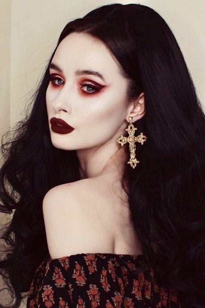 16 Halloween Vampire Makeup Ideas » Lady Decluttered