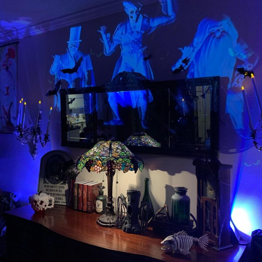 18 Disney's Haunted Mansion Decor Ideas » Lady Decluttered