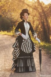 20 Pretty Halloween Costumes for Women » Lady Decluttered