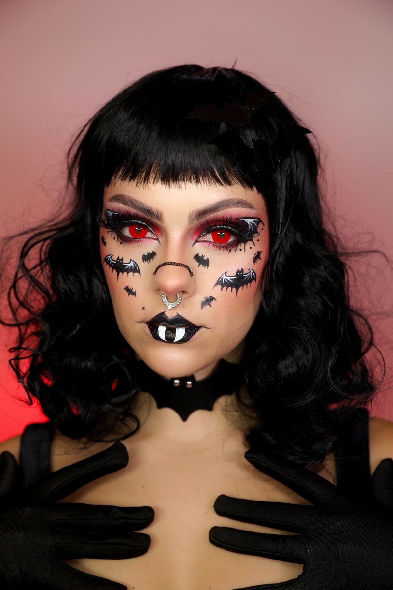 16 Halloween Vampire Makeup Ideas » Lady Decluttered
