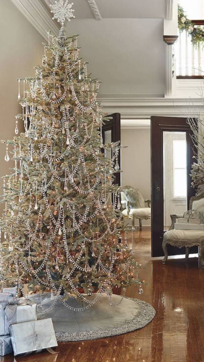 20 Luxury Christmas Tree Ideas » Lady Decluttered