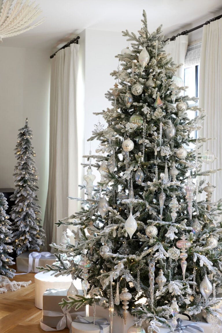 20 Luxury Christmas Tree Ideas » Lady Decluttered