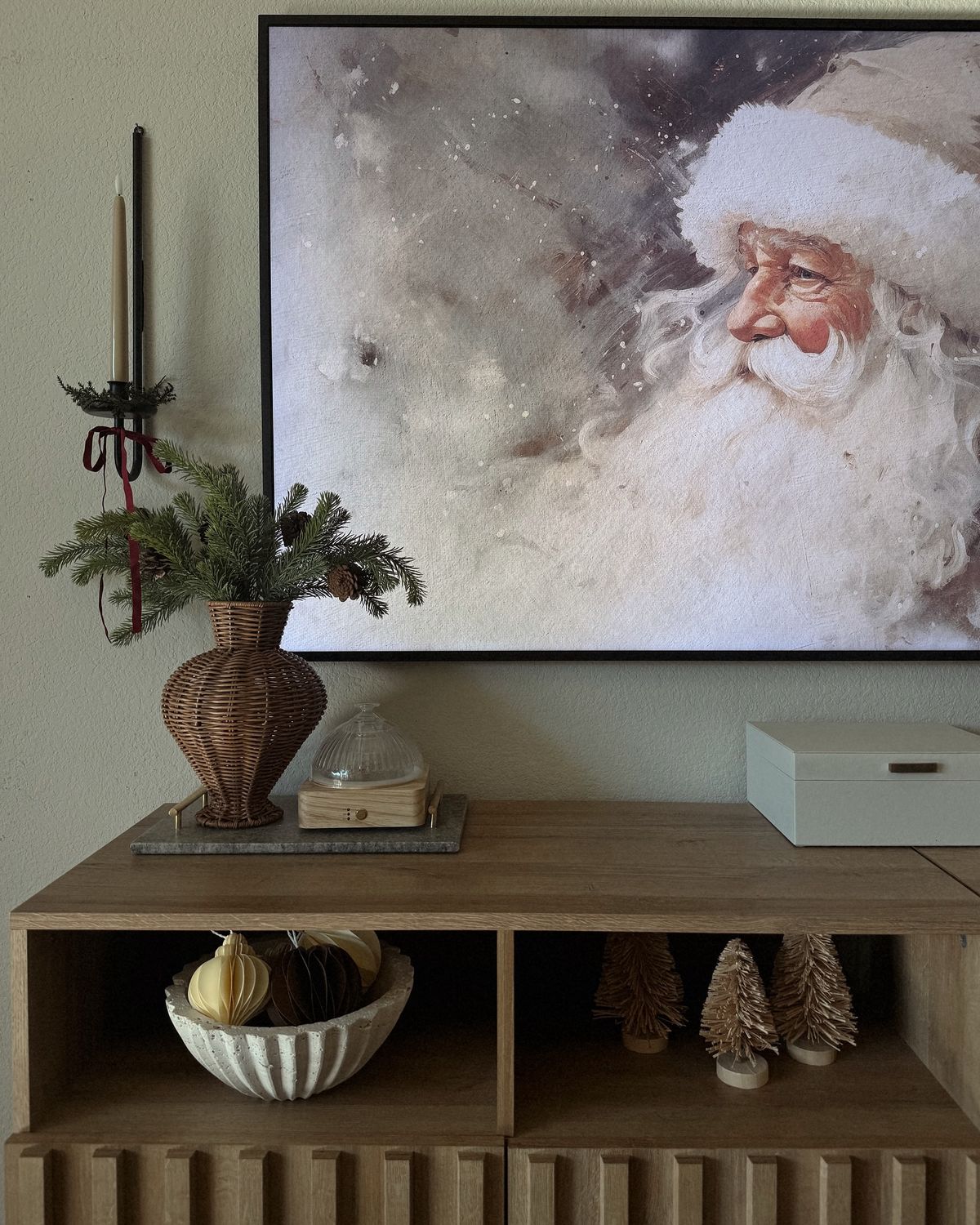 24 Beautiful Minimalist Christmas Decor Ideas » Lady Decluttered