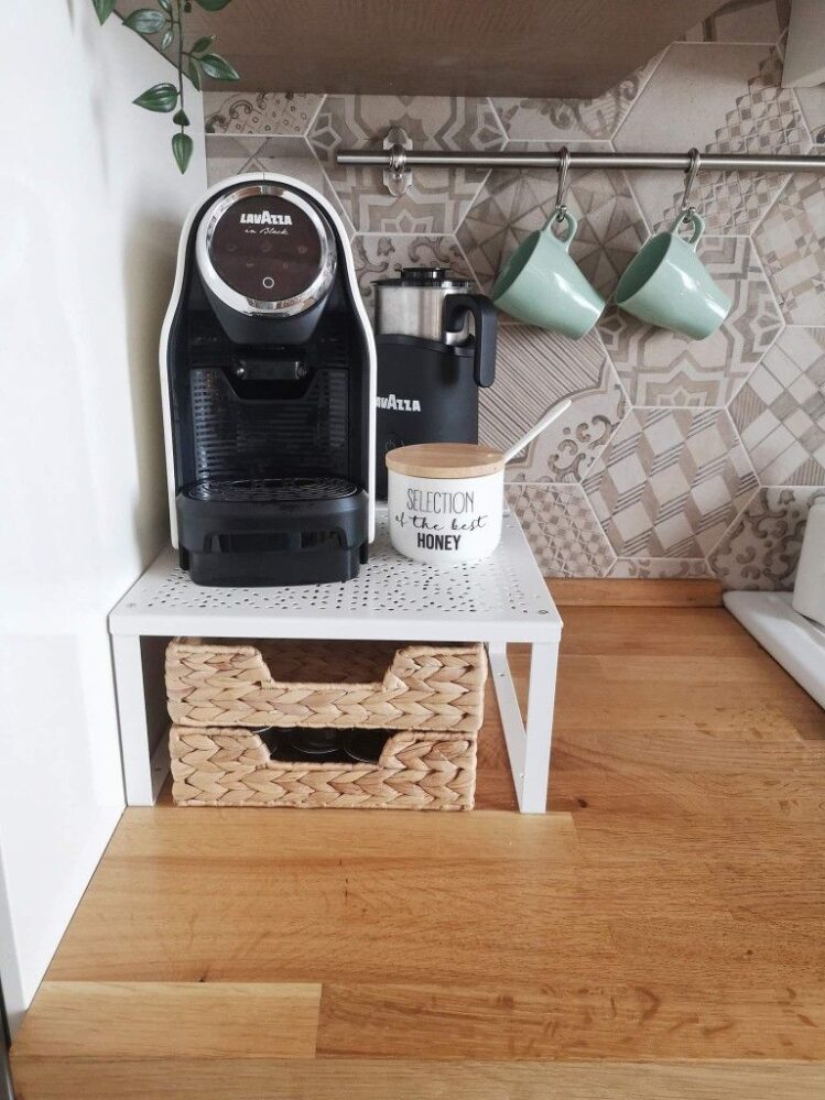 20 Aesthetic Kitchen Counter Organization Ideas » Lady Decluttered